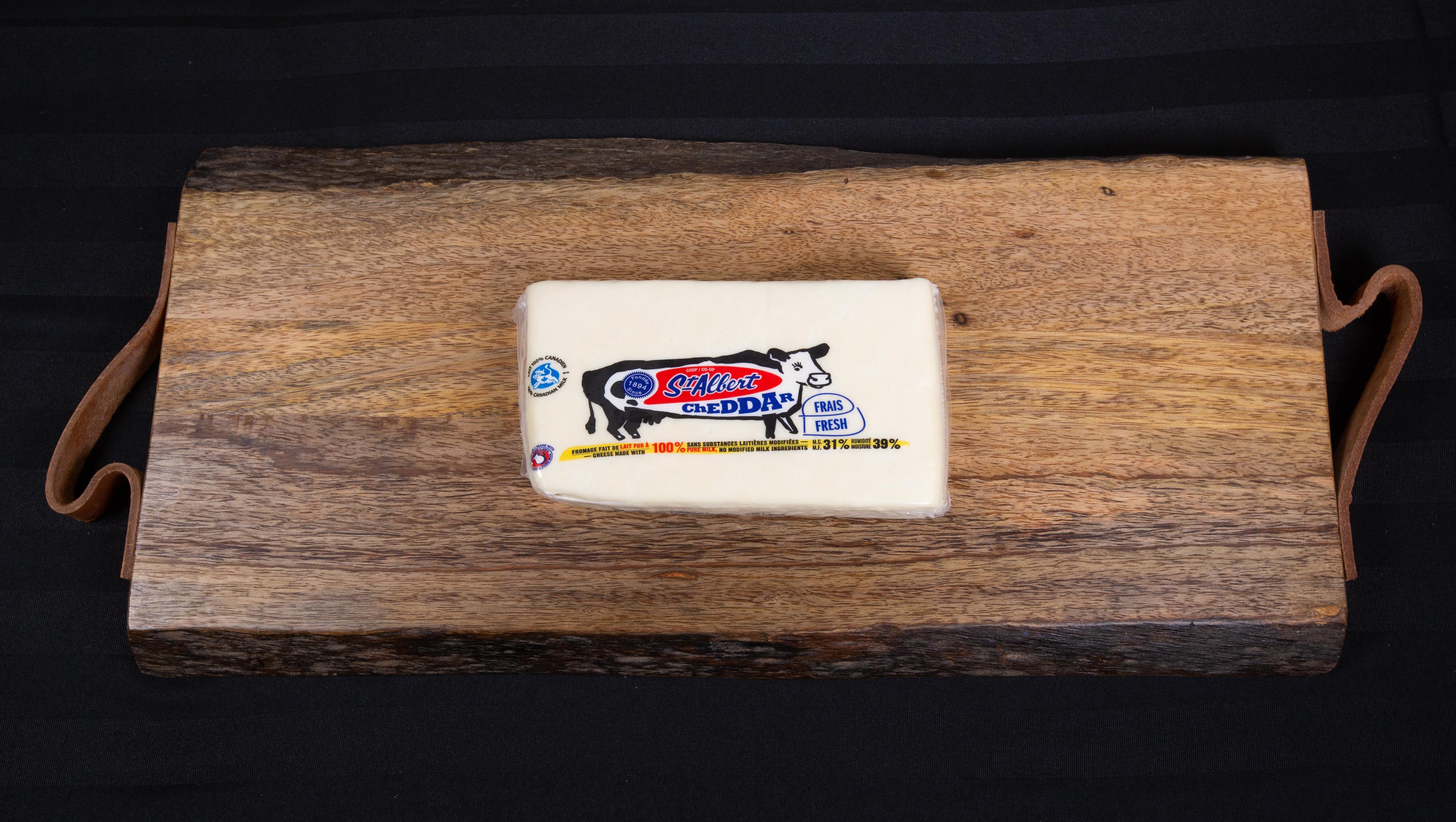 Fromage St-Albert Cheese Mild (600g)